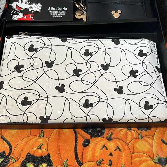 Disney | Bags | New Mickey Mouse Bundle | Poshmark